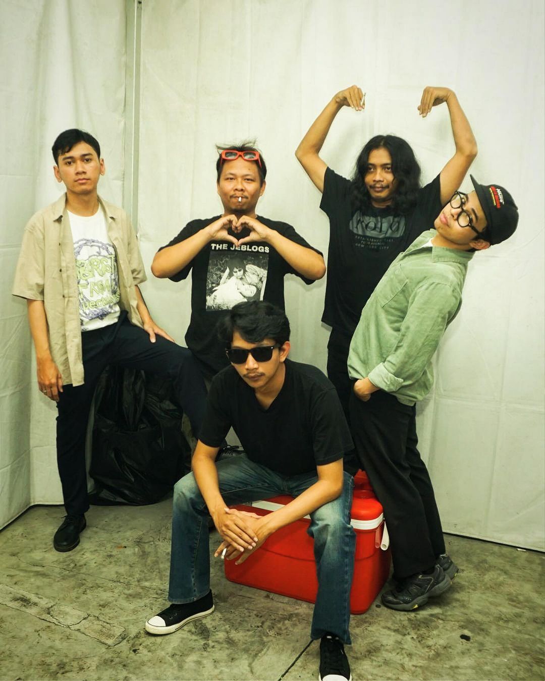 The Jeblogs: Band Rock Tanggung Asal Klaten – Crast FM